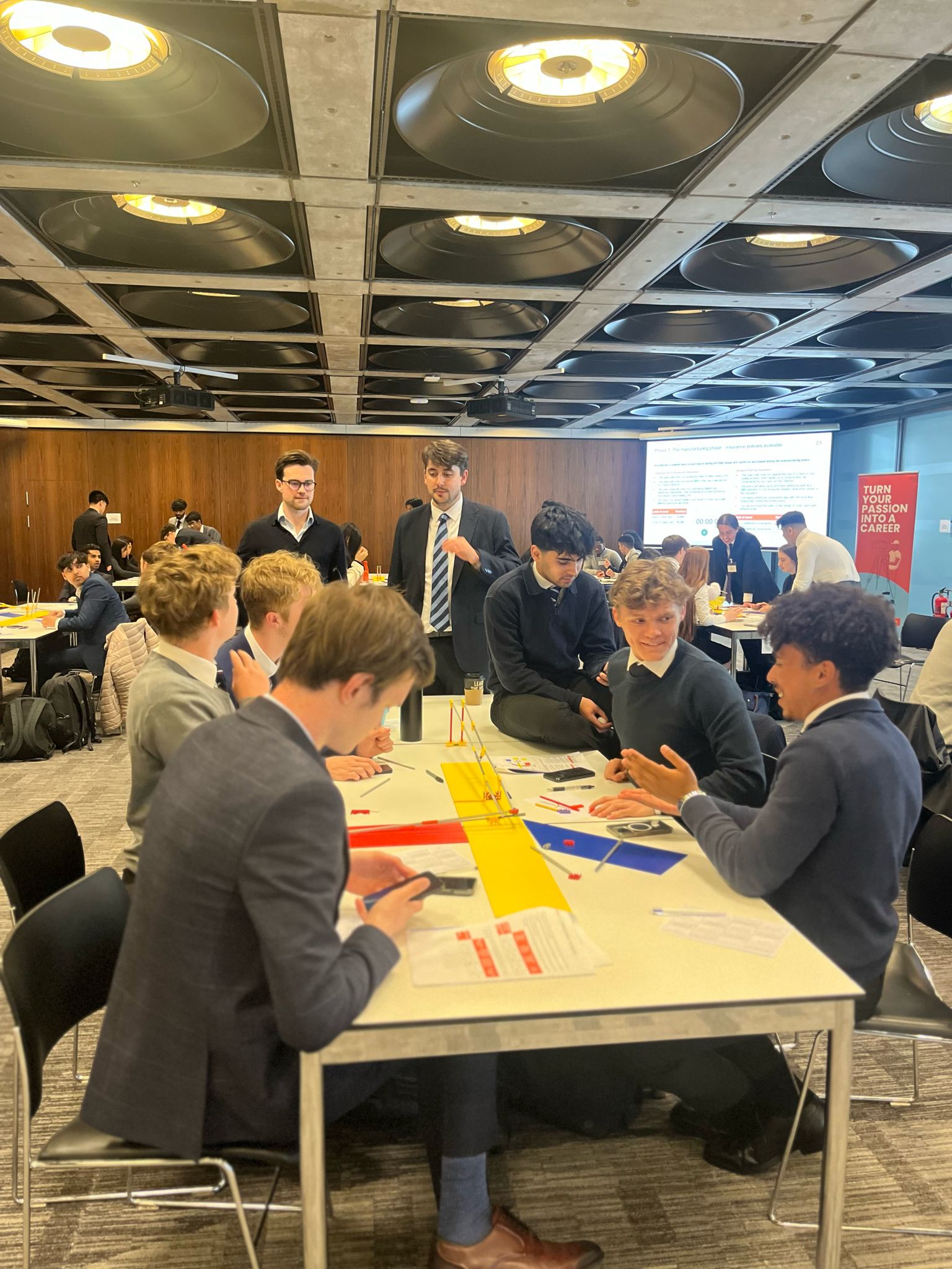 Commercial investment simulation | MDA Training